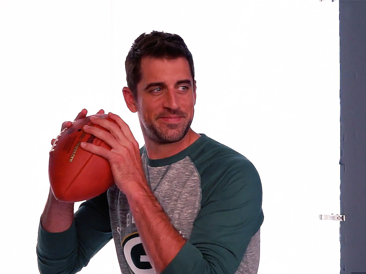 Video: Behind the Scenes at Aaron Rodgers' Cover Shoot With Men's ...