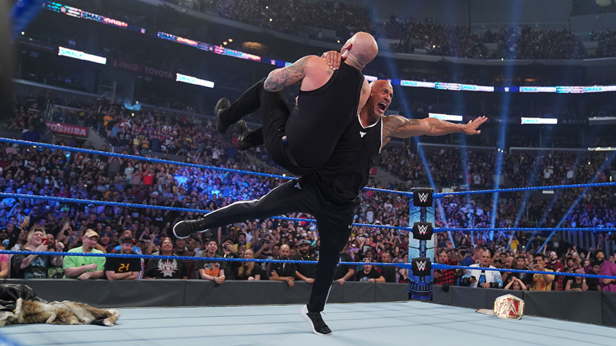 Dwayne ‘The Rock’ Johnson Returns to WWE Smackdown in Legendary Fashion ...