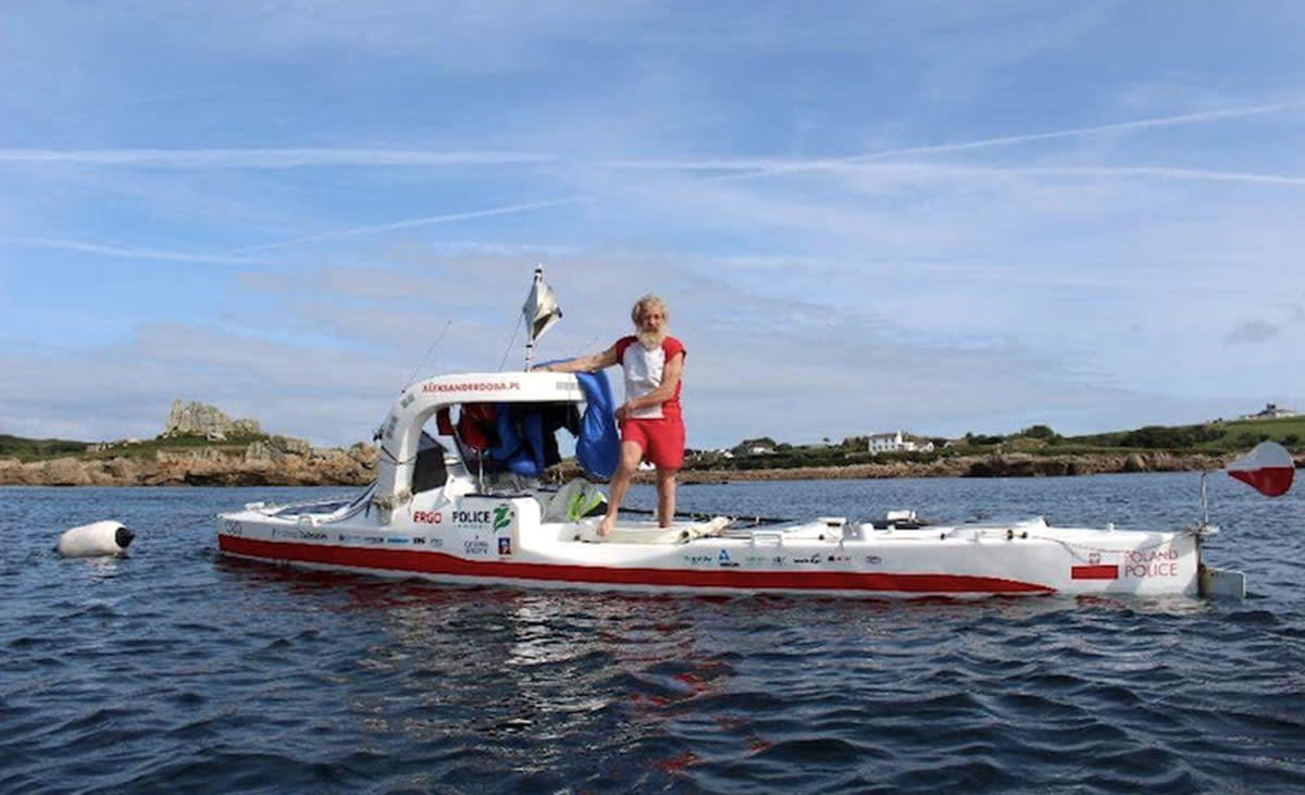 70-year-old kayaker crosses Atlantic Ocean for third time