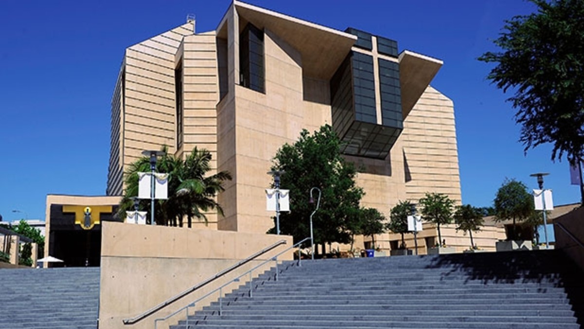 10 Most Unique Buildings in the U.S.