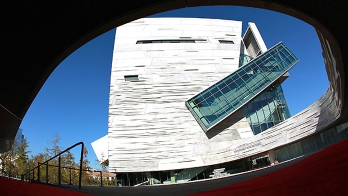 10 Most Unique Buildings in the U.S.