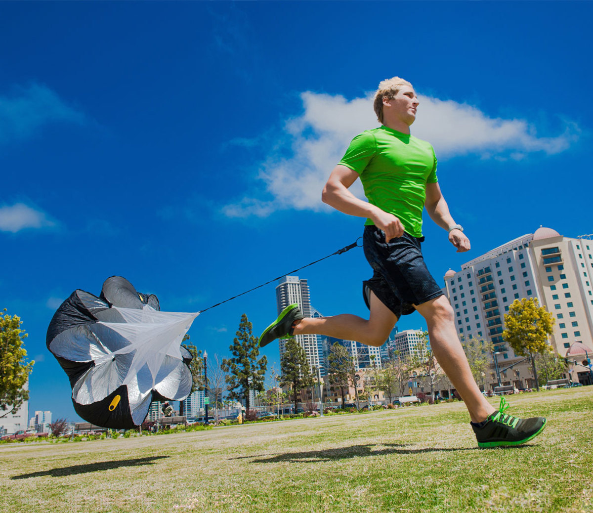 Outdoor Workouts to Burn Fat and Build Muscle | Men's Journal - Men's ...