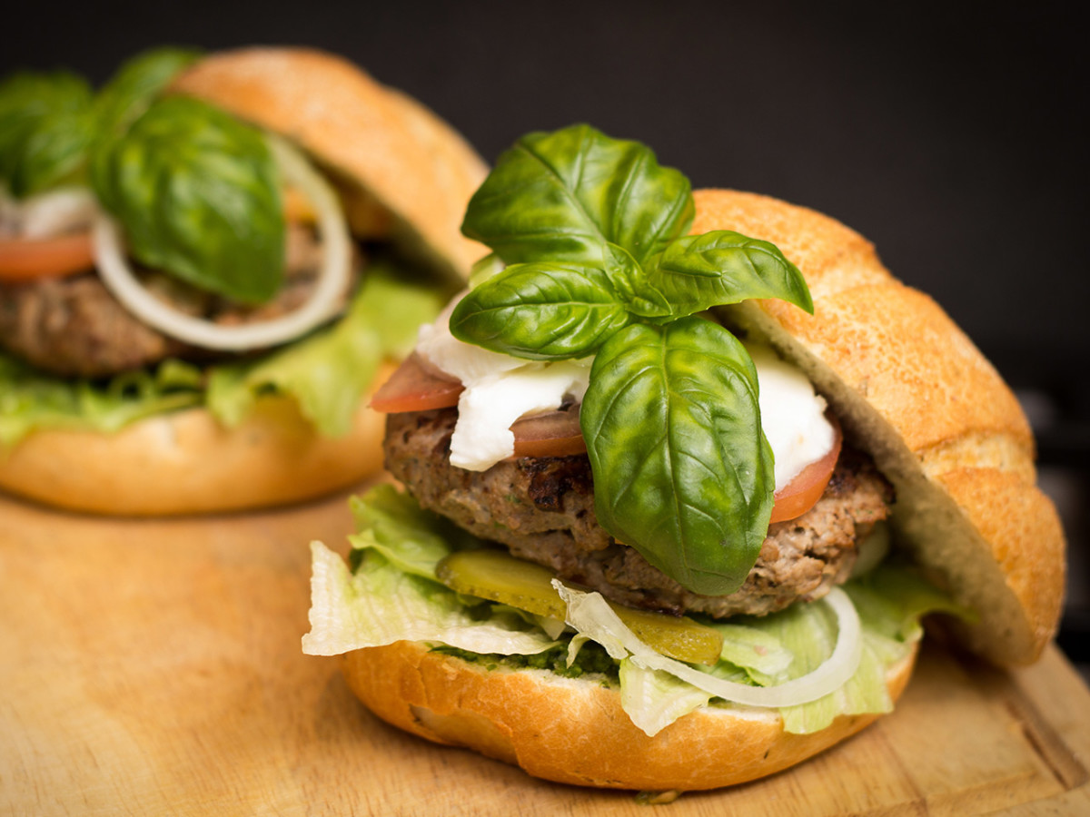 Recipe: How to Make Italian-Style Bison Burgers
