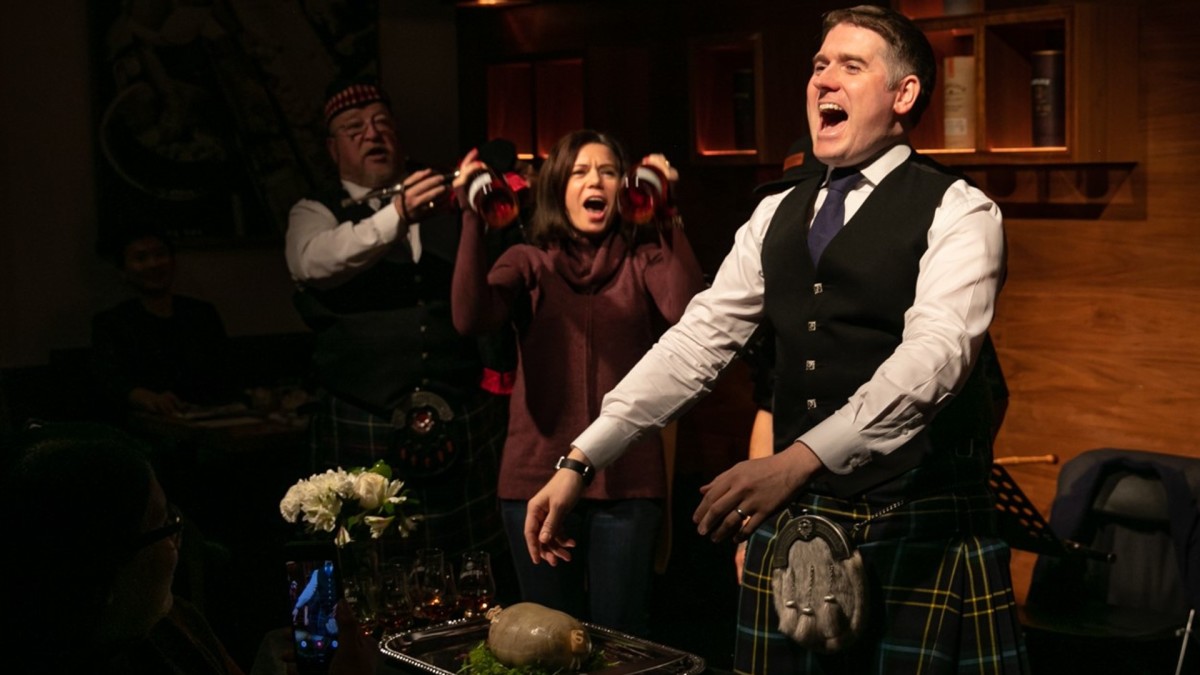 How to Celebrate Burns Night, Scotland's Whisky-Fueled Holiday