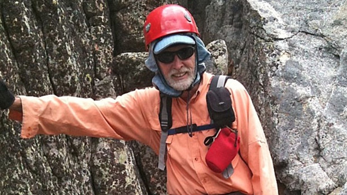 Mars Bonfire Hikes the Sierra Club 100 Peaks List — for the 25th Time