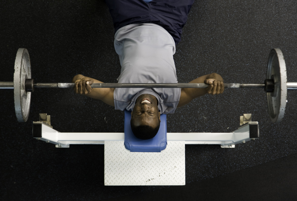 4 Weightlifting Mistakes Every Beginner Makes - Men's Journal