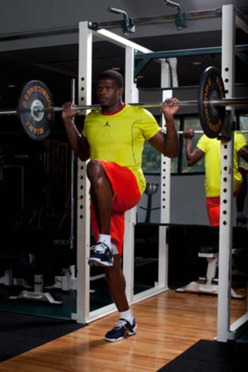 Andre Johnson's Football Workout for Explosive Power - Men's Journal