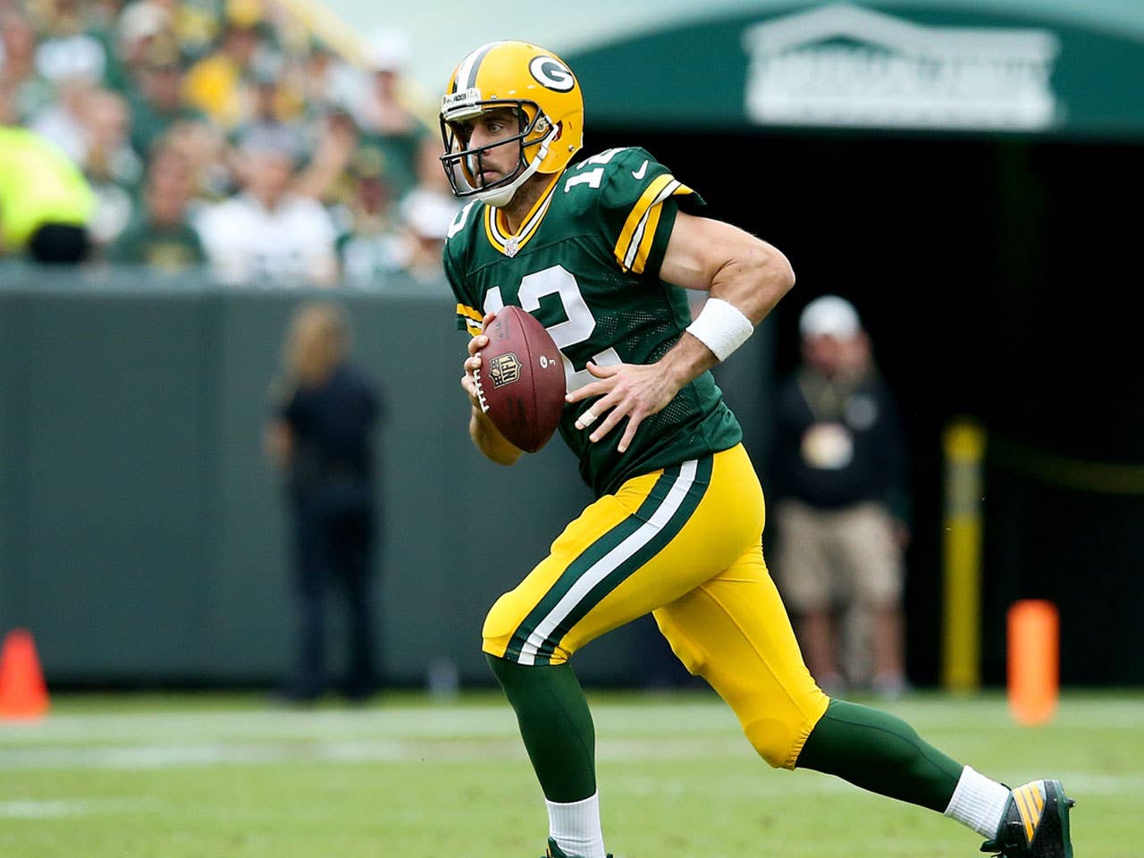 The 13 Fittest Quarterbacks in the NFL: 2017 Edition