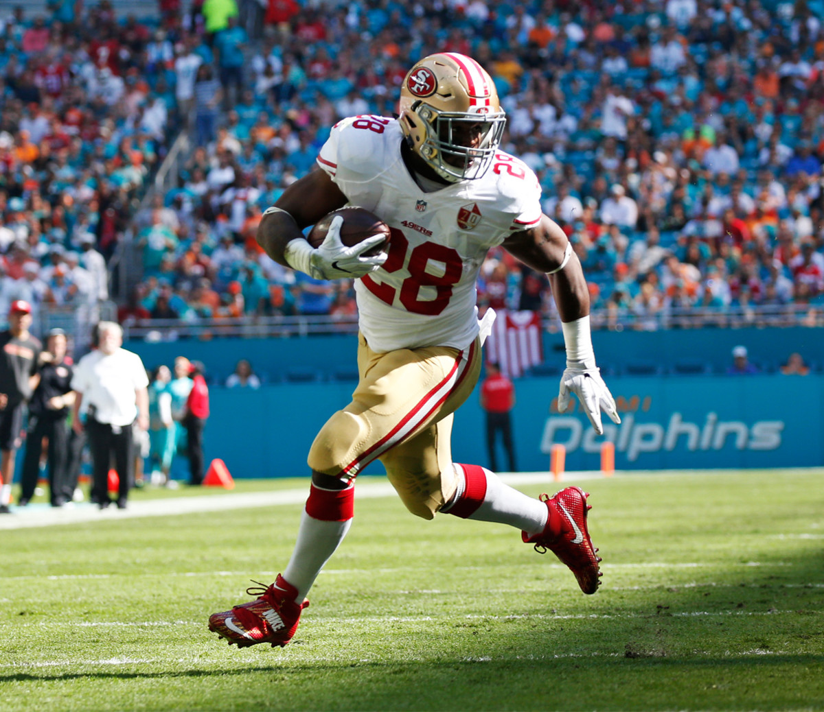 The top fantasy football risers and fallers for week 15 - Men's Journal