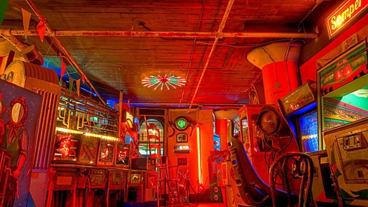 The 14 Most Unique Bars in the U.S.