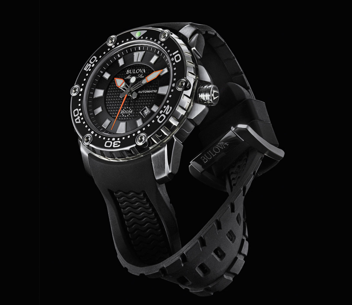 Six Essential Pieces of High-Performance Sports Gear - Men's Journal