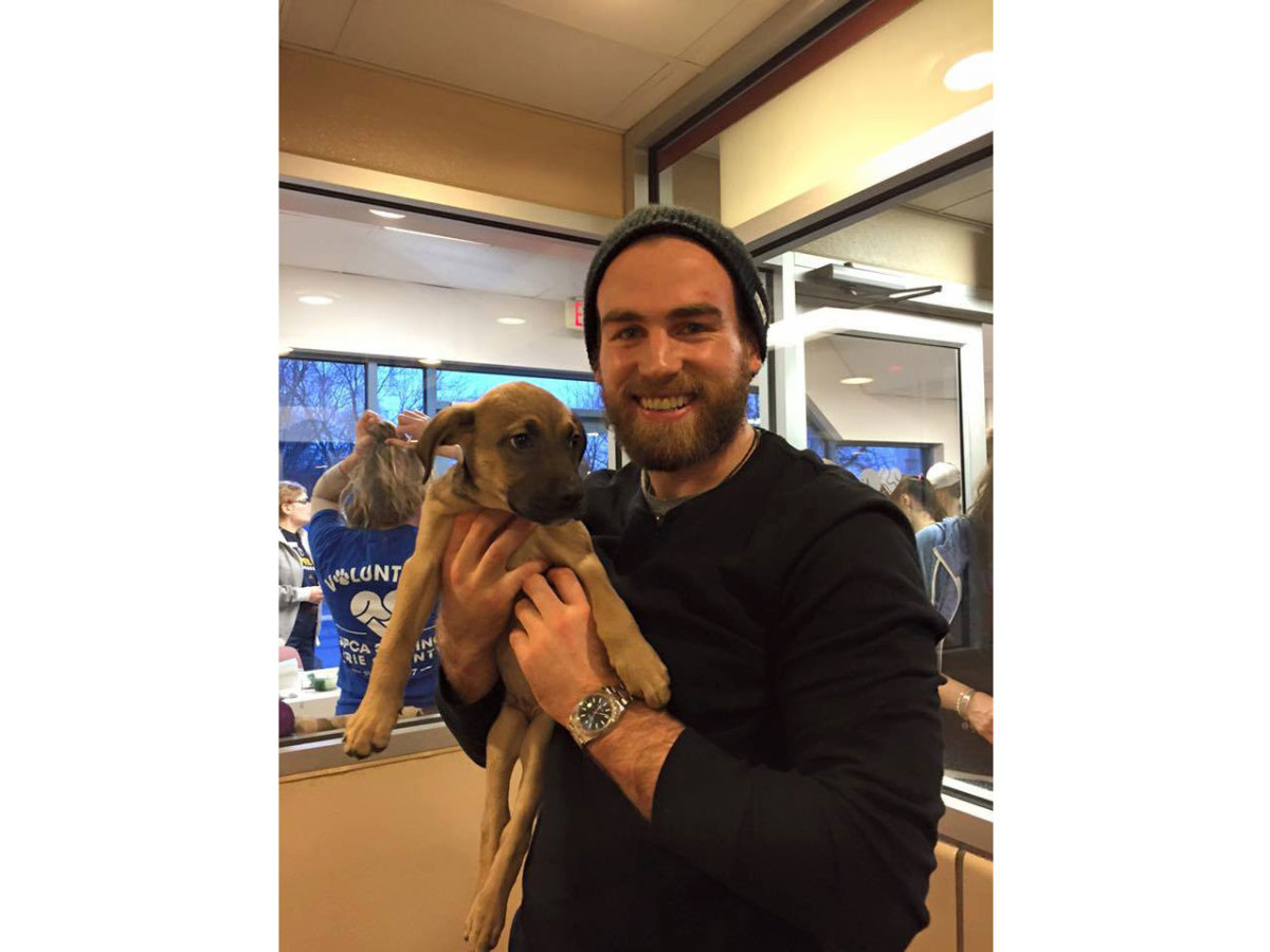 Sports Stars and Their Pets: 25 Athletes and Their Awesome Animal Buddies