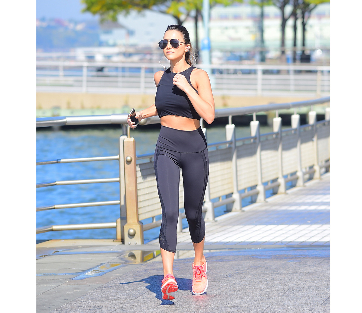 PHOTO GALLERY: Andi Dorfman Shows Off Her Incredible Physique