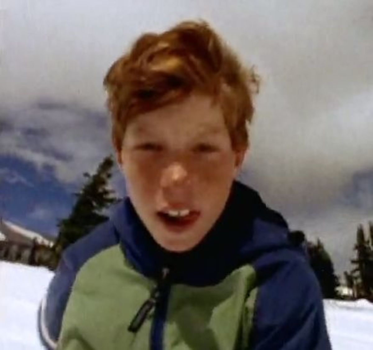 Shaun White amazes in halfpipe at age 10