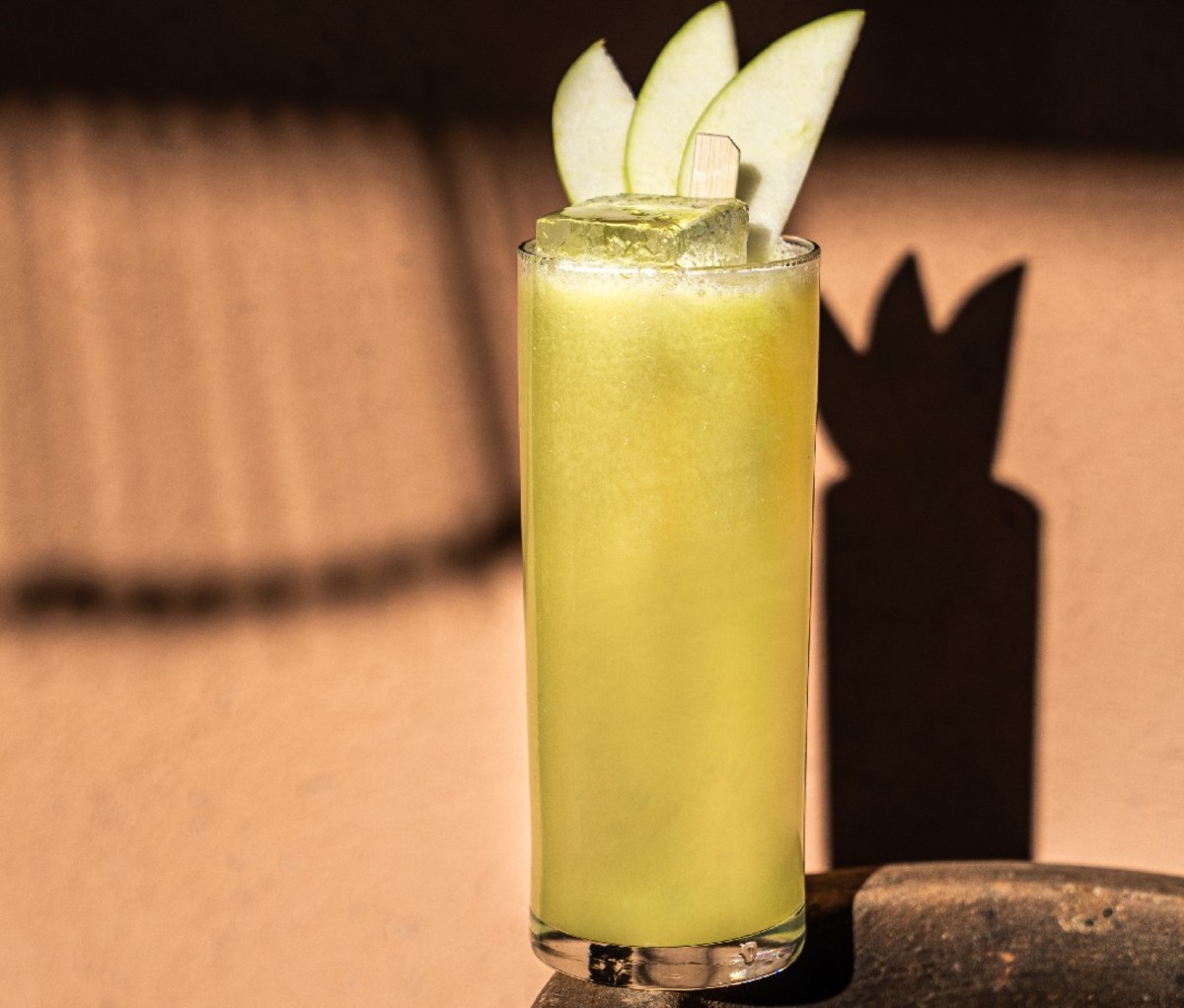 Best Reposado Tequila Cocktails to Make This Fall | Men’s Journal