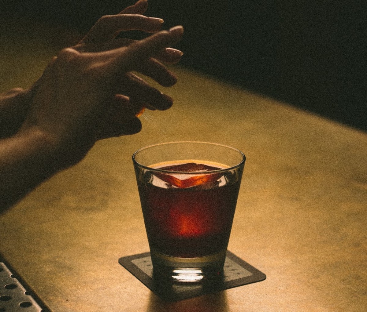 Best Reposado Tequila Cocktails to Make This Fall | Men’s Journal