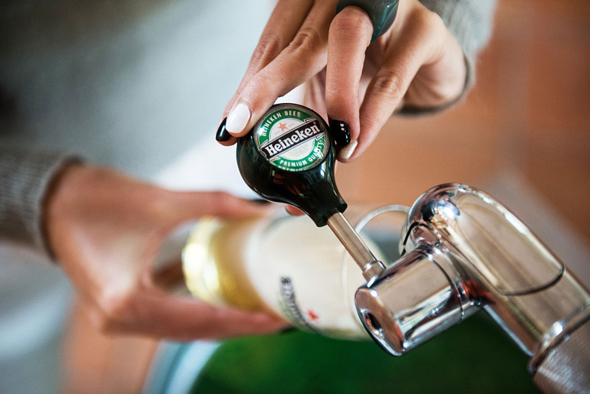 Why Heineken's Draft Beer for KLM Isn't Really "On Tap"