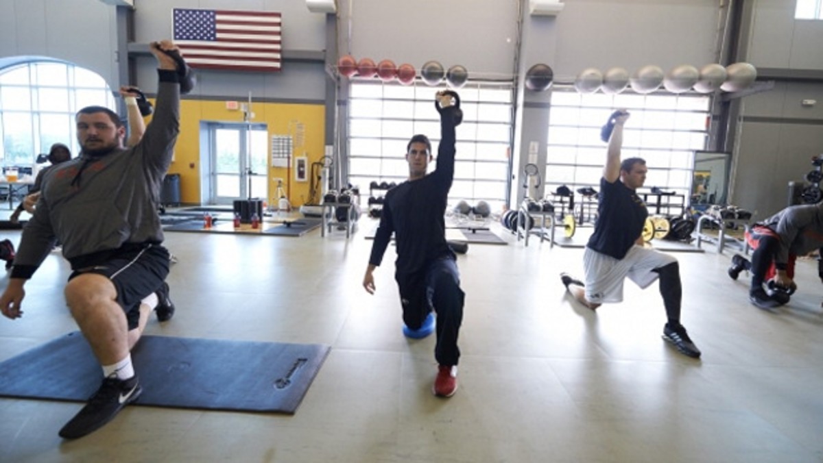 A CrossFit Champ's 10 Essential Kettlebell Exercises - Men's Journal