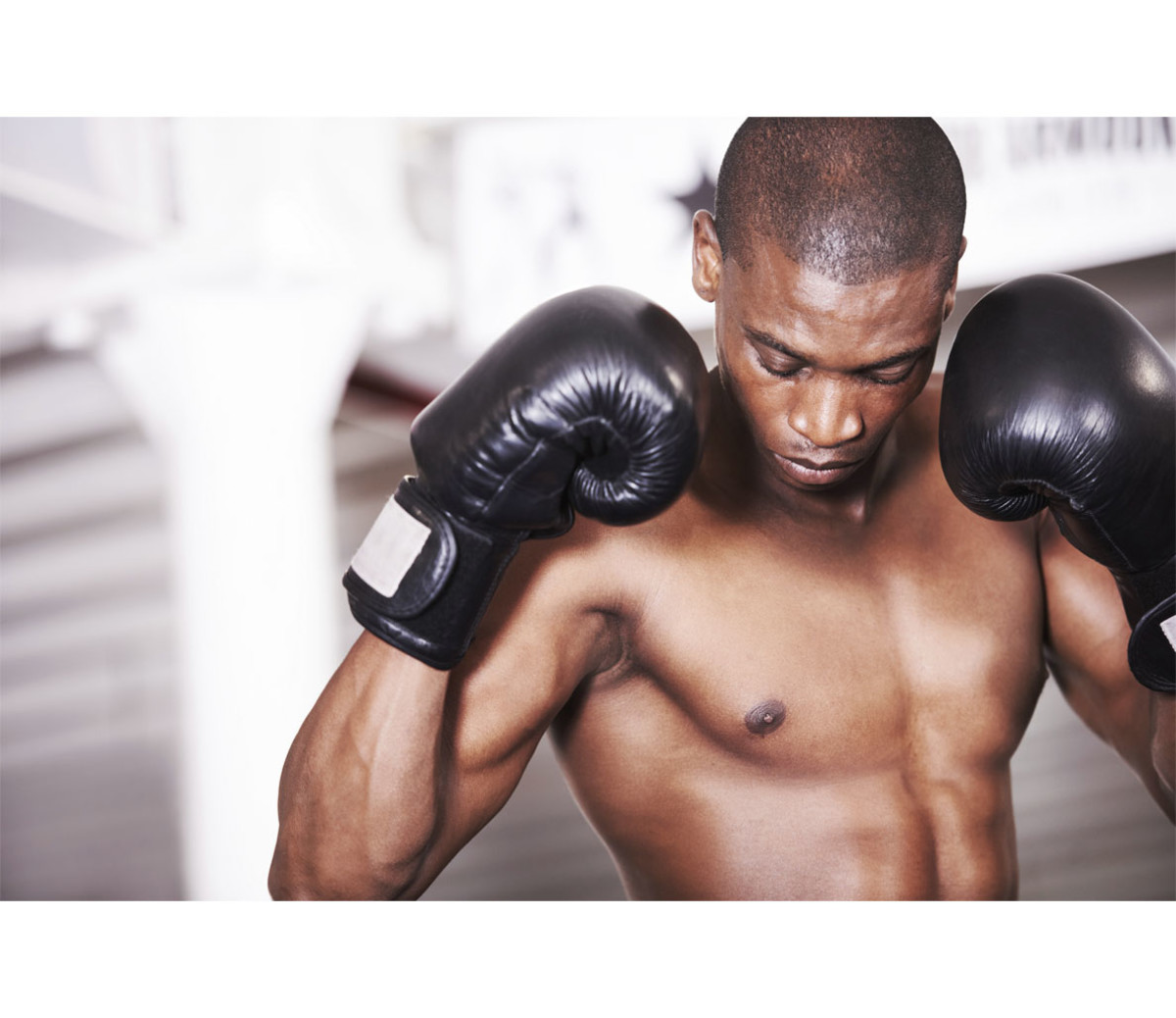 How to Get a Kickass Combat Workout—Without Getting Your Ass Kicked