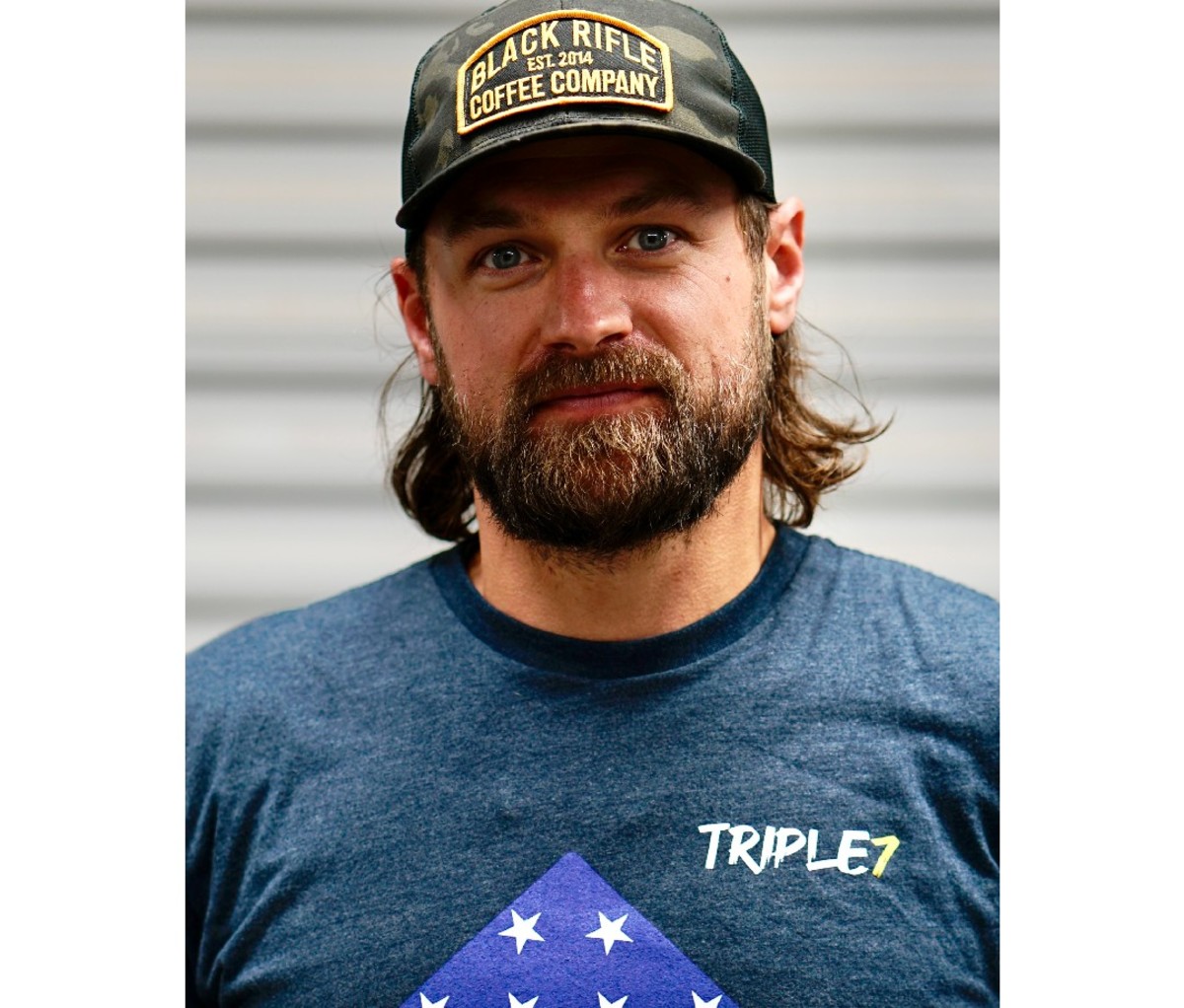 Triple 7 Expedition Honors America’s Fallen Heroes | Men’s Journal ...