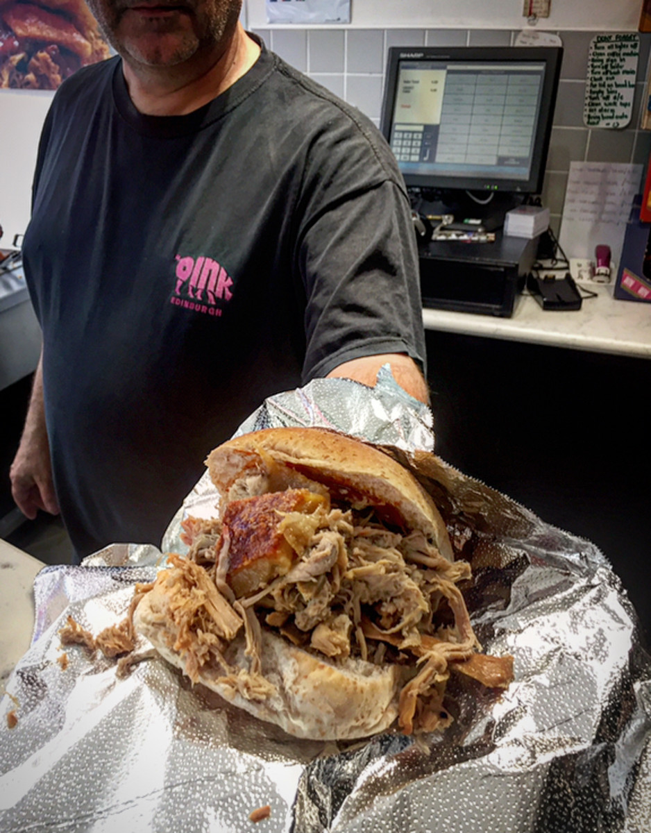 A Low-Cost Guide to Edinburgh, Scotland