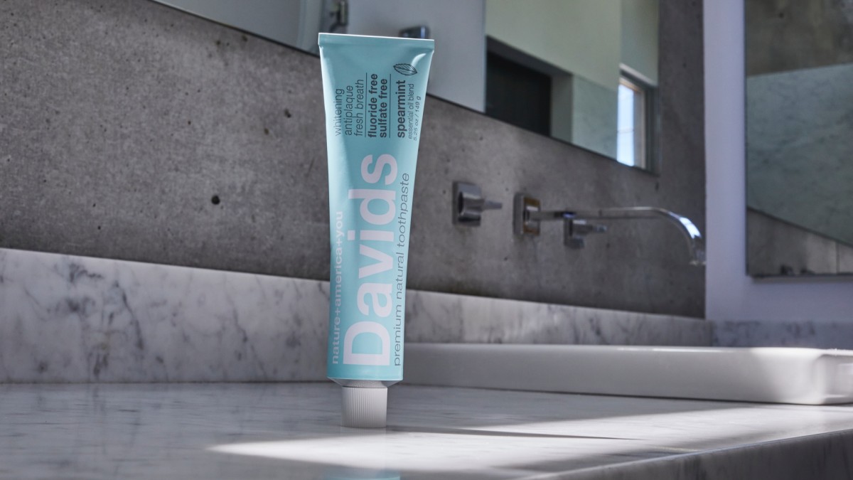 10 Best Toothpastes for Healthy Teeth, Fresh Breath & Whitening - Men's ...