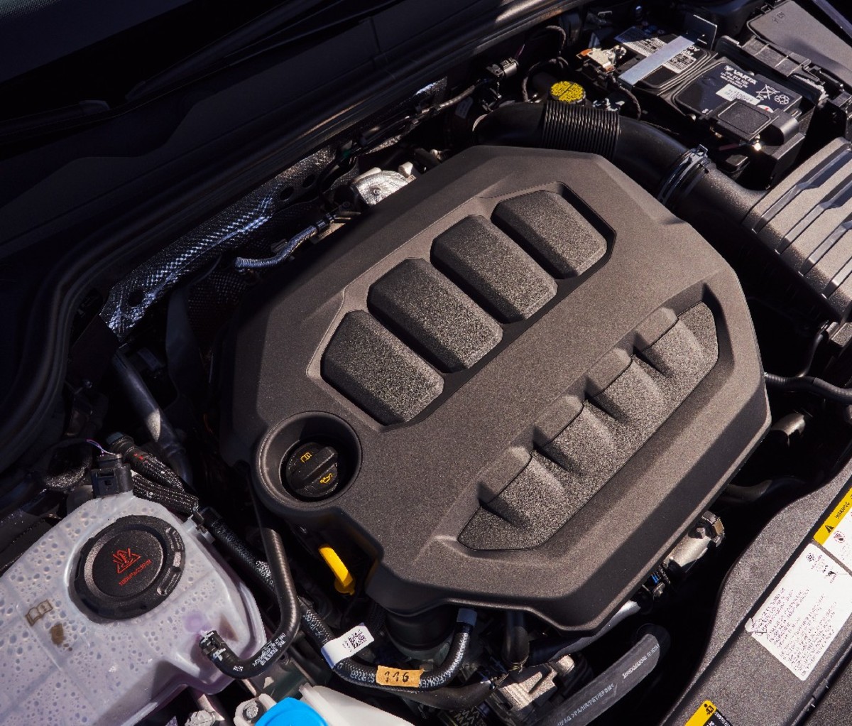 Test Driving the 2022 Volkswagen Golf R 'Hot Hatch' | Men's Journal ...