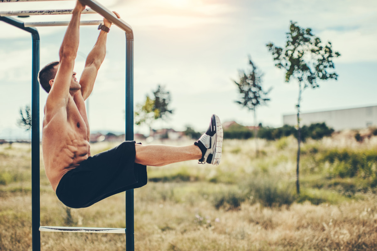 'Imposters' Star Parker Young's Total-body Workout to Get Shredded