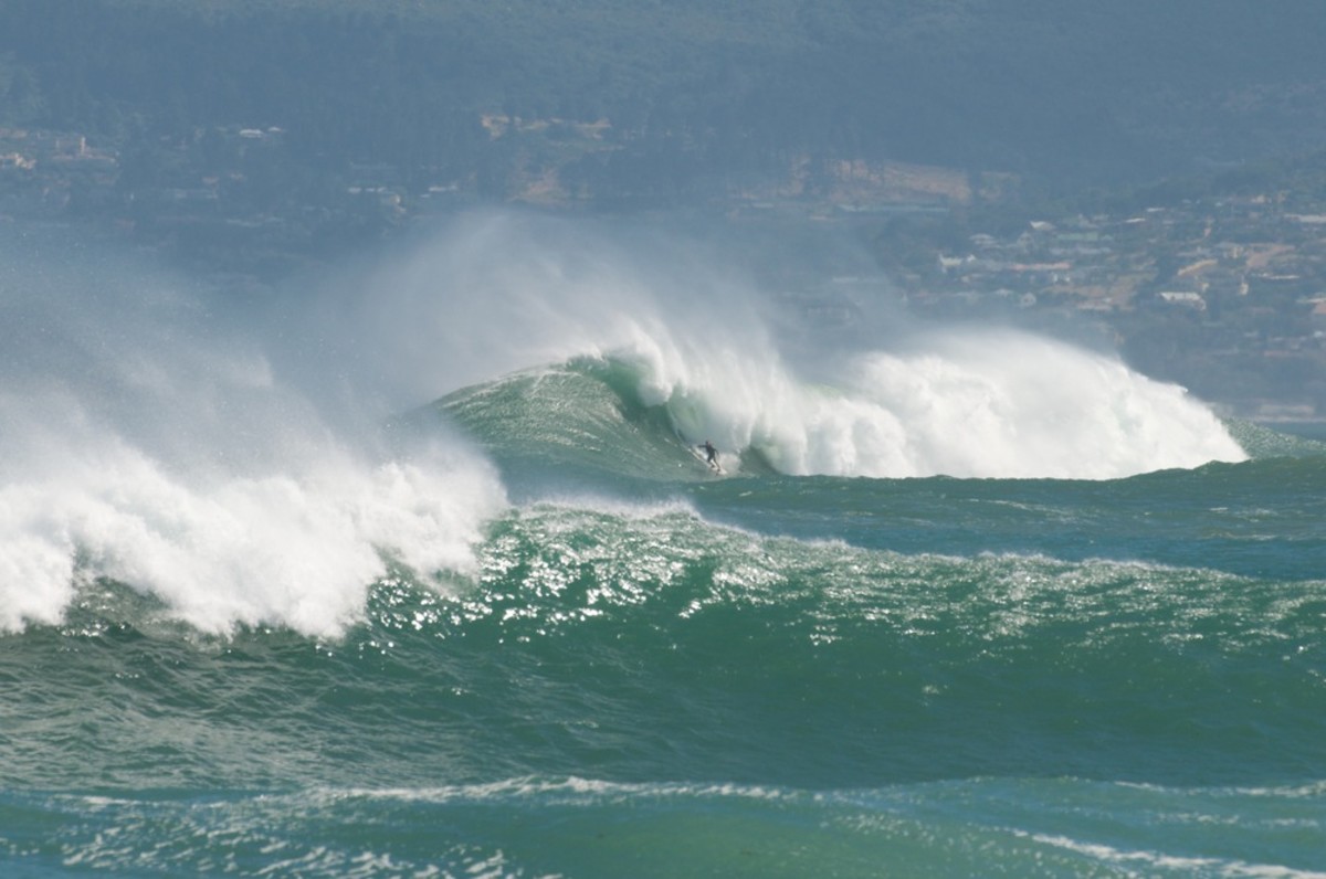 6 60-foot waves you've never heard of