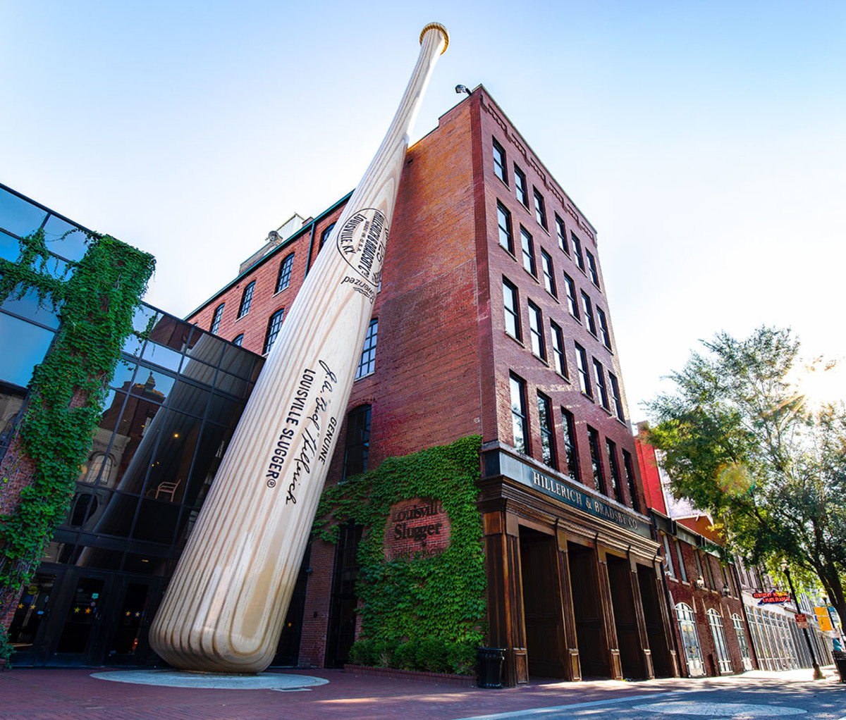 Louisville: Pappy, Ponies, and Underground Adventures