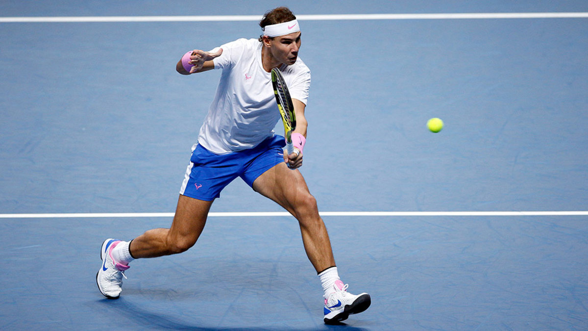 21 Astonishing Tennis Shots That Should Have Been Impossible to Pull Off