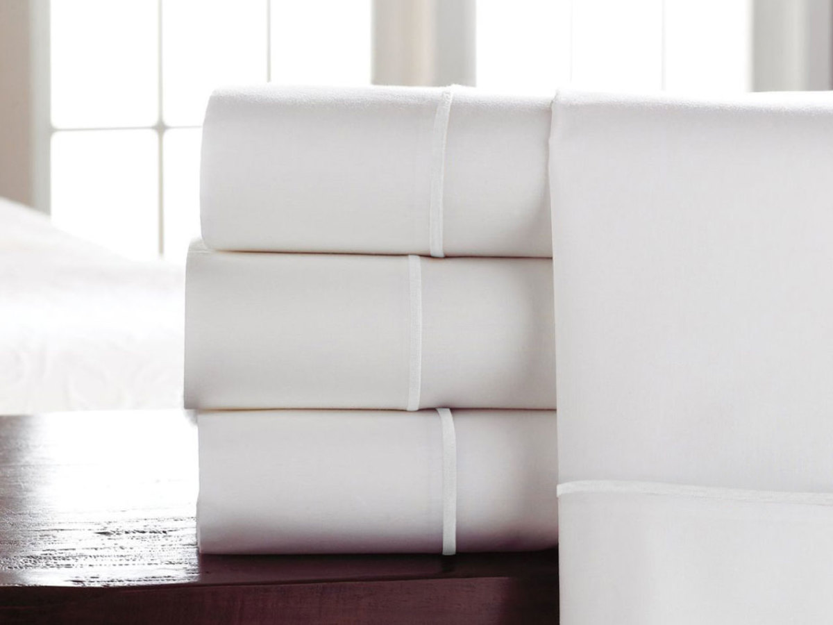 The Best Bed Sets for Men: Soft Sheets, Comforters, and Duvets - Men's ...