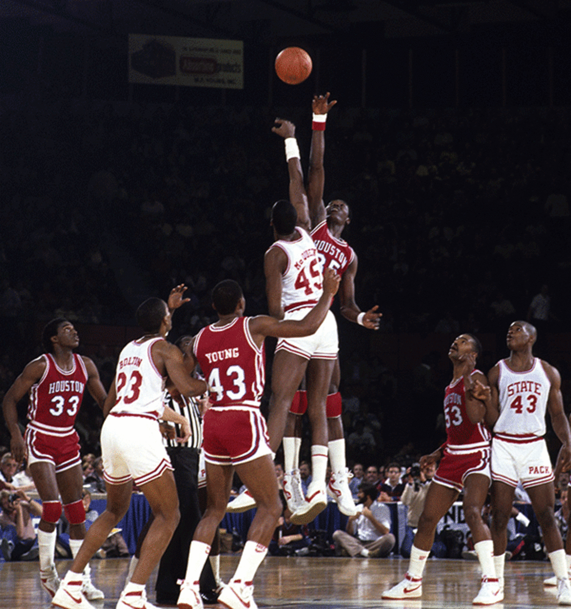 March Madness: The 10 Best NCAA Tournament Upsets in History