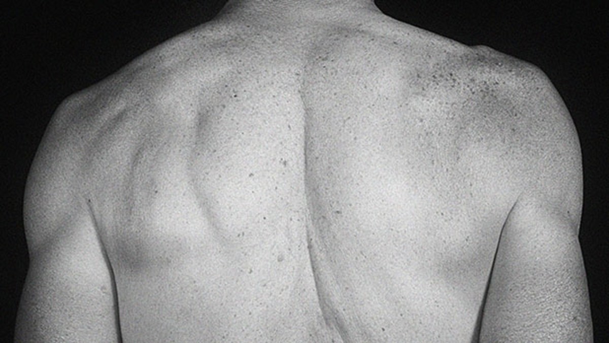 Top 10 Causes and Treatments for Shoulder Pain - Men's Journal