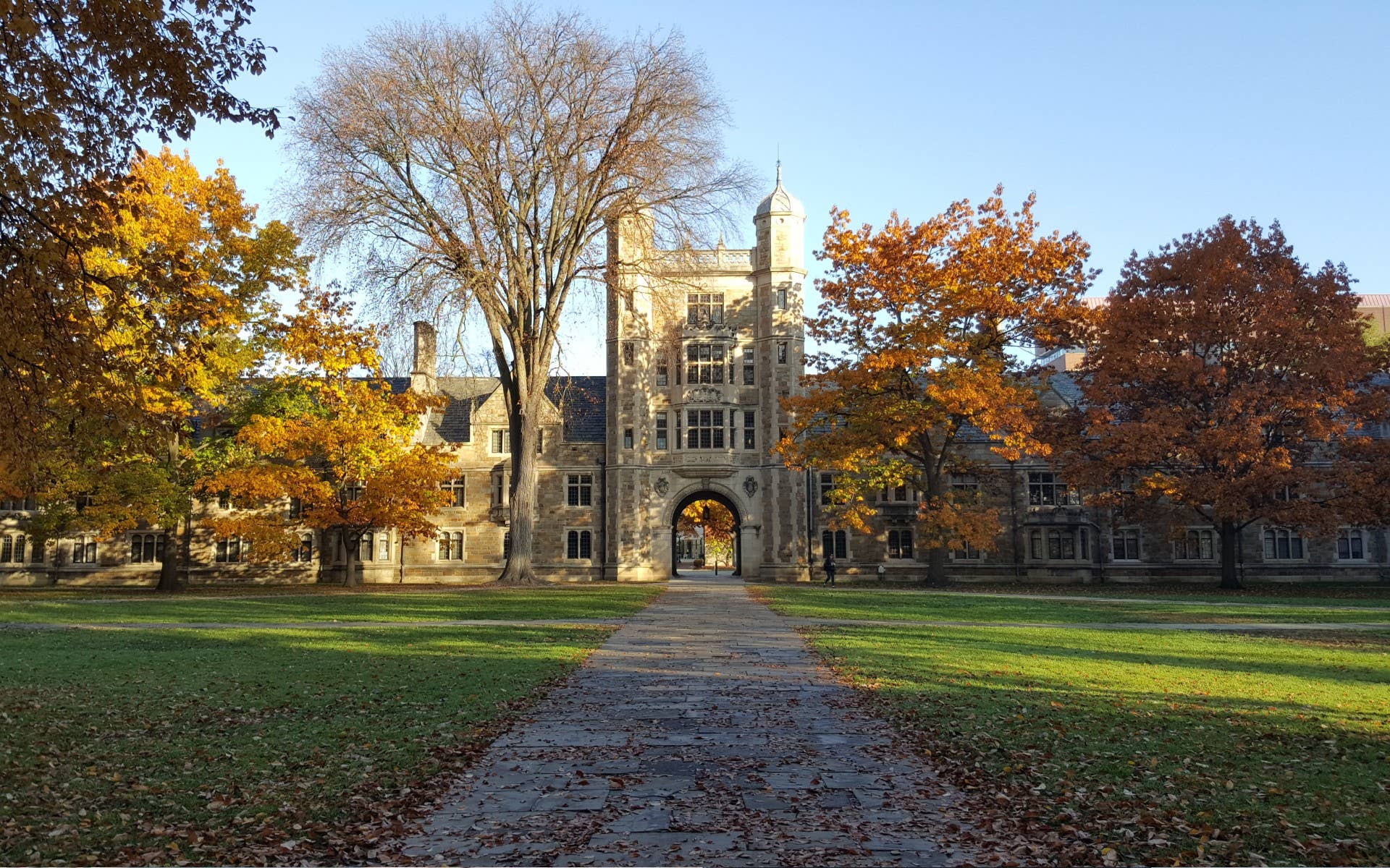 Best U.S. College Towns to Visit This Fall | Men's Journal