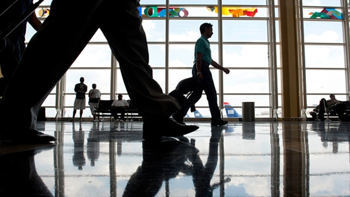 Maximize Frequent Flier Miles: Four Tips - Men's Journal Maximize Frequent Flier Miles: Four Tips - Men's Journal
