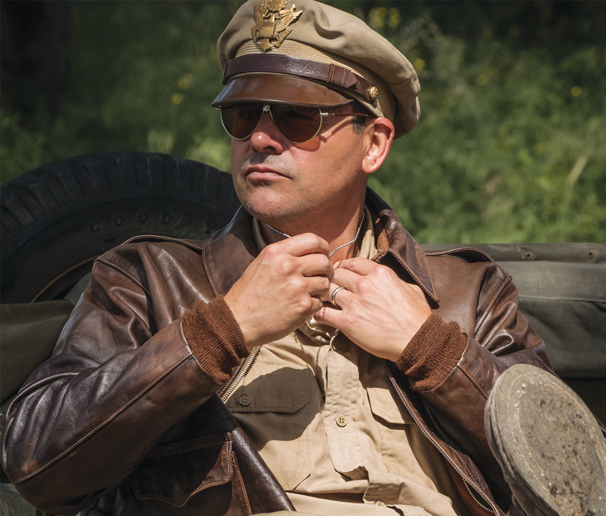 Kyle Chandler Talks 'Catch-22', 'Friday Night Lights', and His Most ...