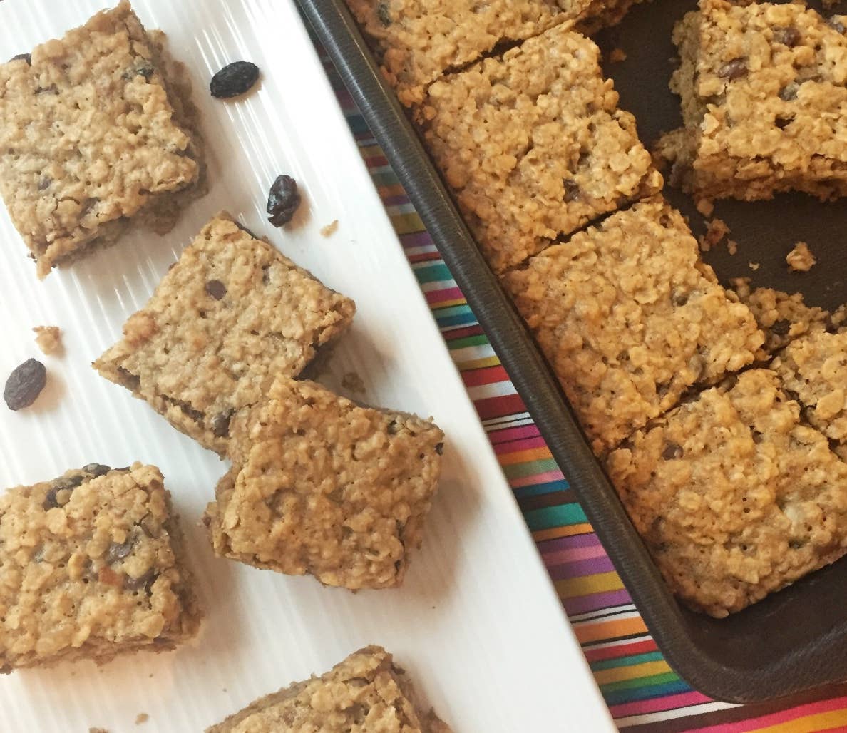Recipe: How to Make Peanut Butter Raisin Bars