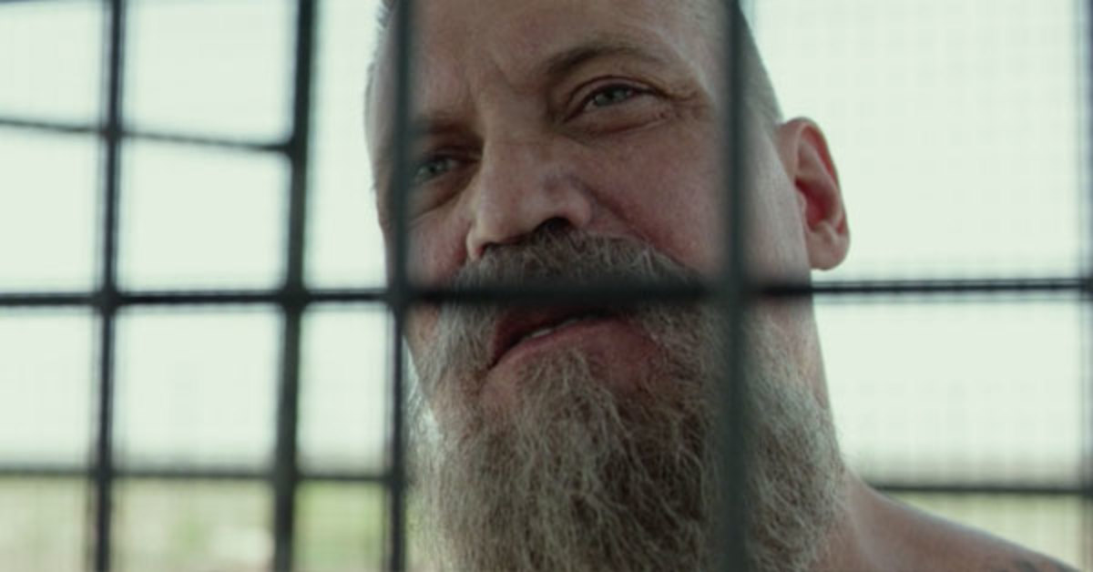 How Holt McCallany Transformed Into a Hardcore Prisoner to Battle ...