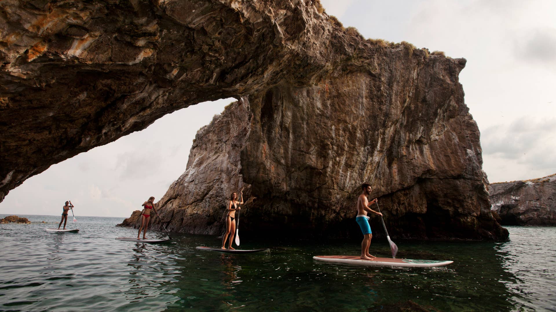 Best Locations for Stand Up Paddleboarding