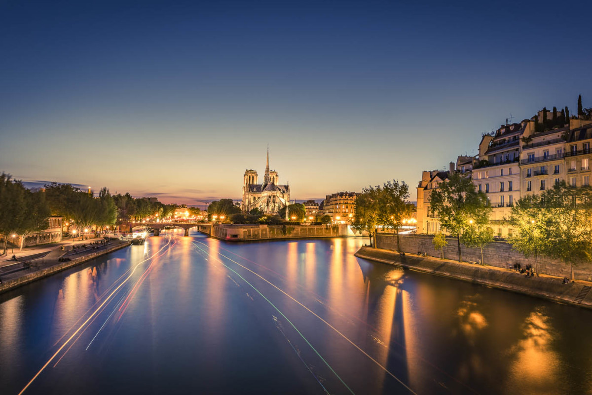 Paris Travel Guide: A 4-day Weekend of Cafés, Cabaret, and Monet