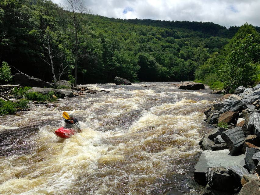 Featured Destination: 5 Great Massachusetts River Trips Near Zoar Outdoor