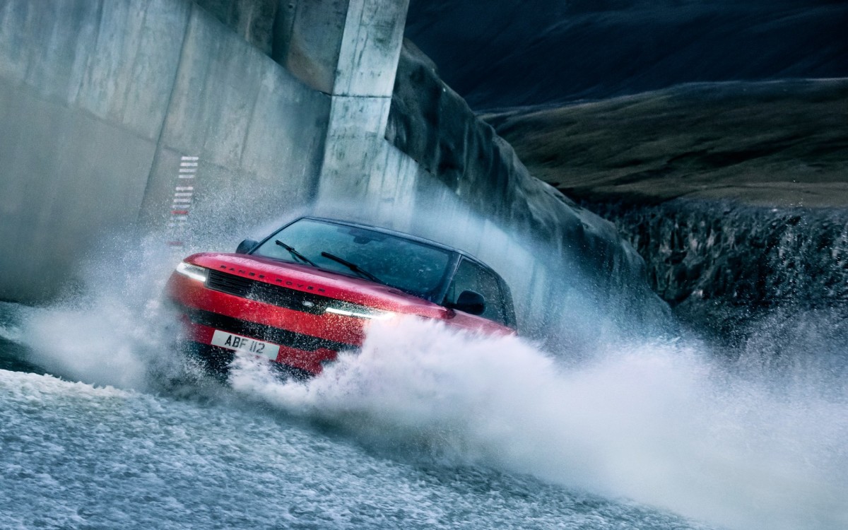 2023 Range Rover Sport Is an Elite Crossover Flex | Men's Journal