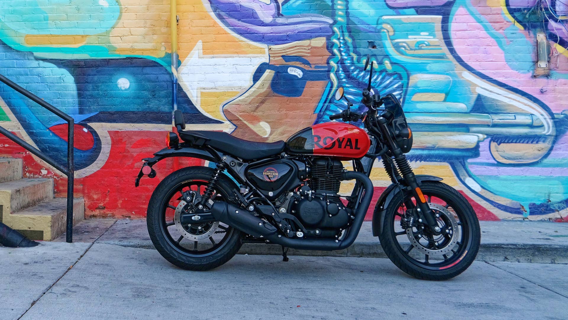 2023 Royal Enfield Hunter 350 Review: Nimble Urban Motorcycle - Men's ...
