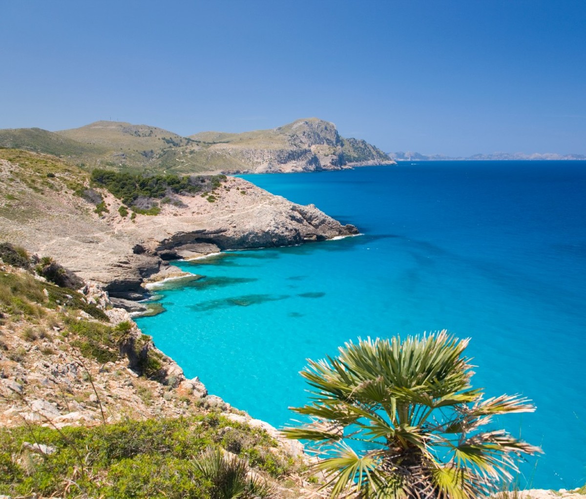 14 Best European Coastal & Beach Towns