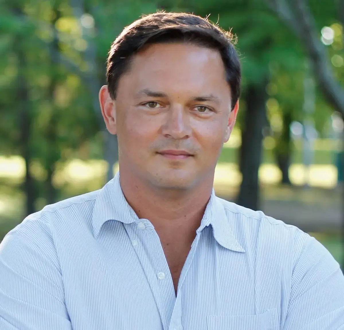 How Mark Greaney Became a Bestselling Thriller Author - Men's Journal