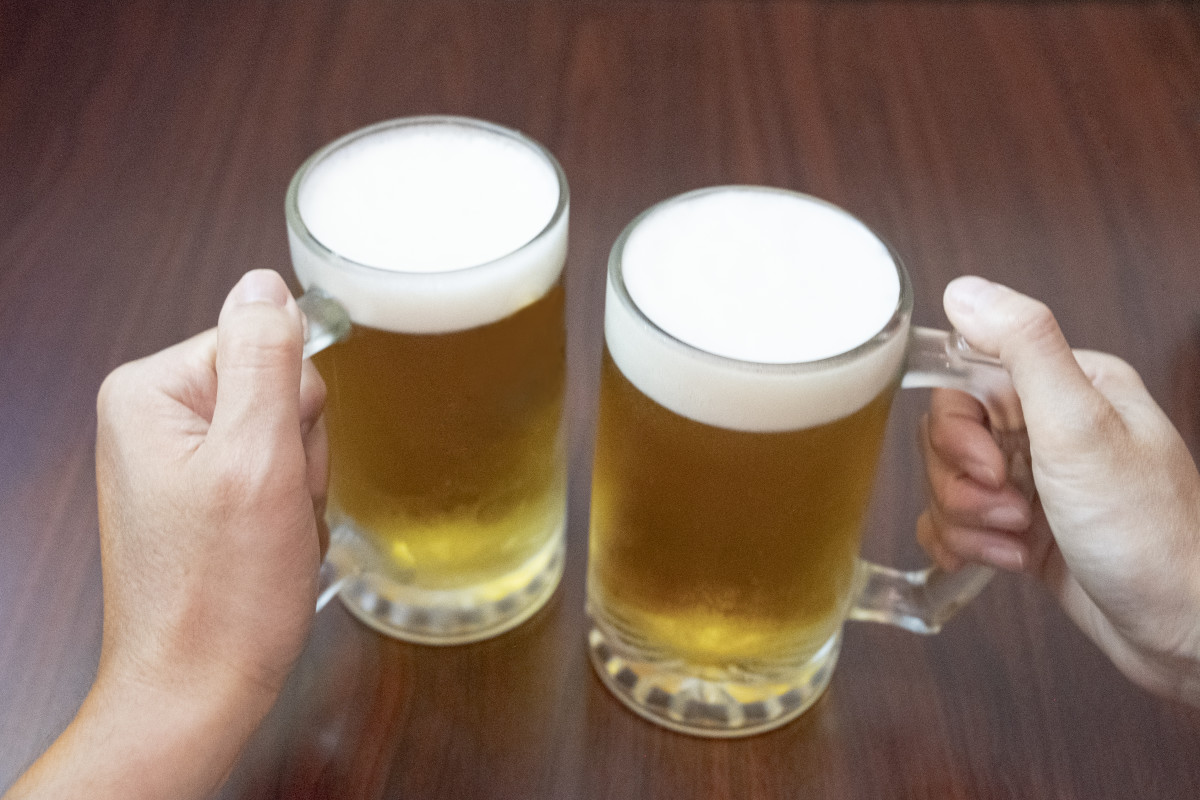 Viral TikTok Shows Belgian Pub Taking Drinkers Shoes for Beer