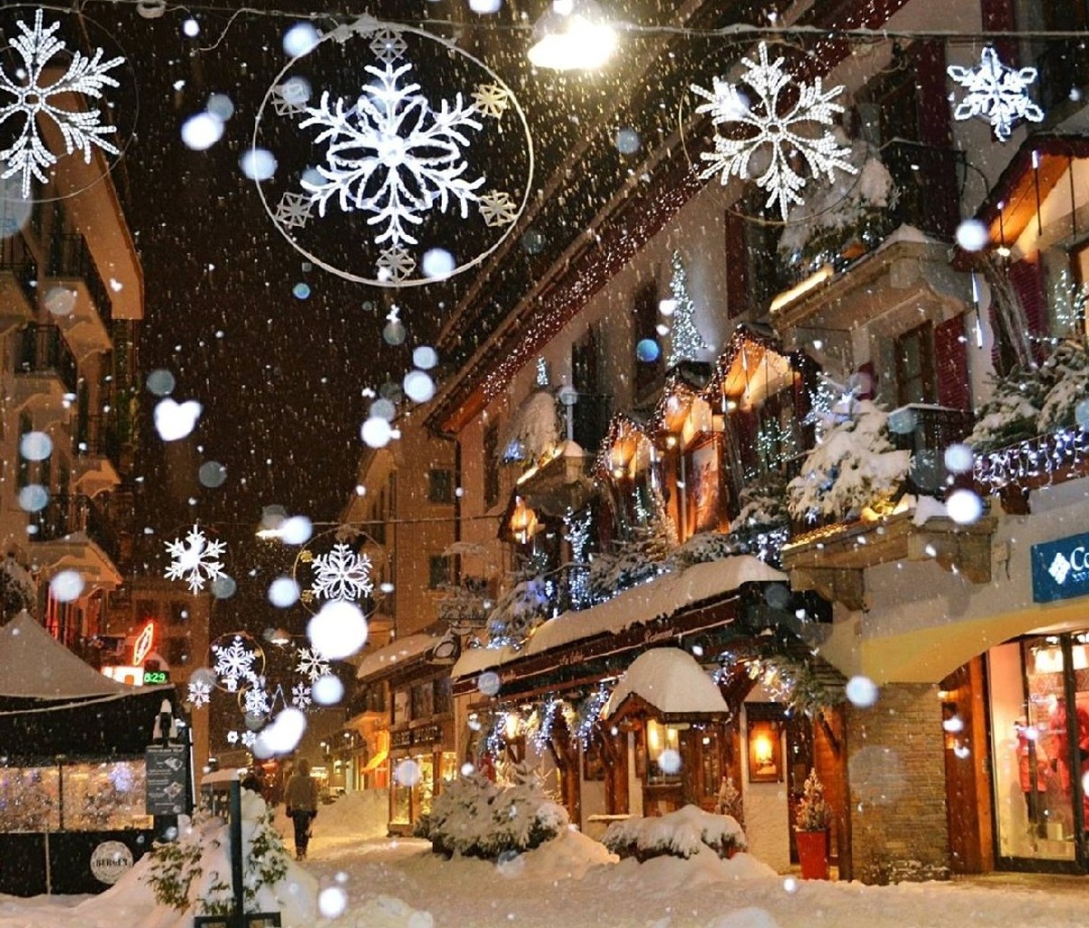 The Perfect 3-Day Winter Weekend in Chamonix: Alpine Spas, Olympic Lore ...