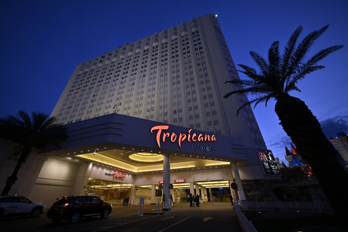 Las Vegas' Tropicana Resort Officially Closes to Make Way for New MLB Stadium
