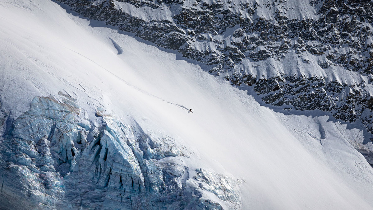 The French Alps Most Dangerous Ski Resort La Grave Is Coming Out of Hiding Men s Journal